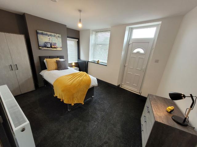 Ladybrook Lane, Mansfield NG18, 5 bed shared accommodation to rent, £500 pcm | PrimeLocation