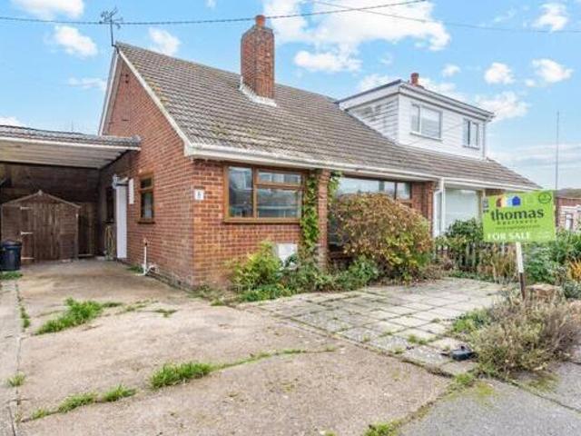 Ladygarne Road, West Hougham, 2 Bedroom Bungalow