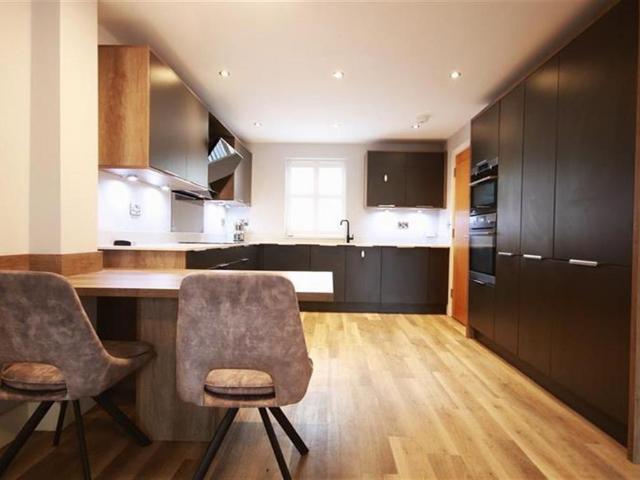 Ladyfield Street, Wilmslow 3 bed terraced house to rent £1,850 pcm £427 pw
