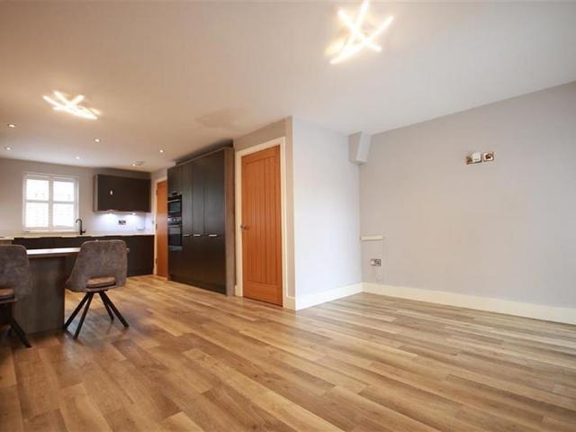 Ladyfield Street, Wilmslow 3 bed terraced house to rent £1,950 pcm £450 pw