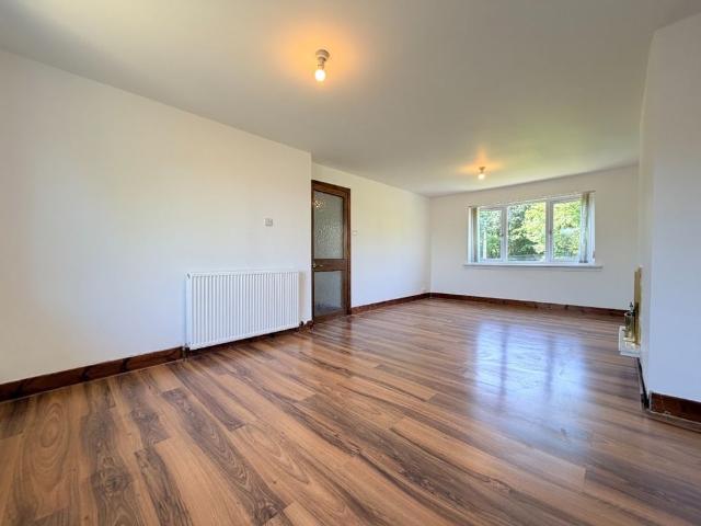 Ladykirk Crescent, Renfrewshire, Paisley, PA2 6XD