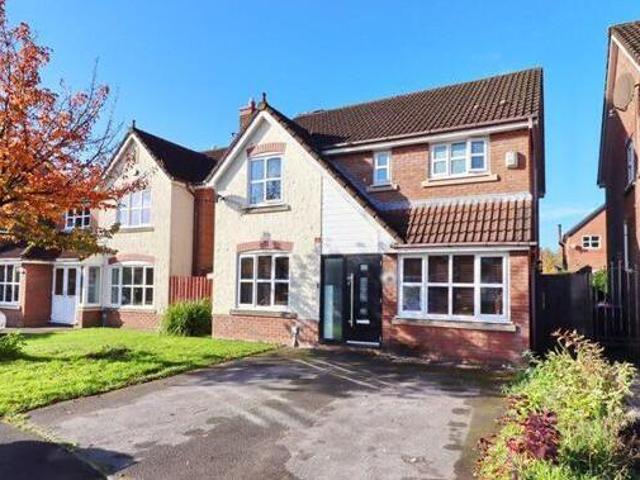 Ladyhill View, Worsley, 5 Bedroom Detached