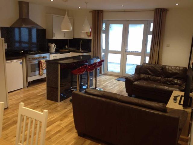 Ladysmith Road Room 3