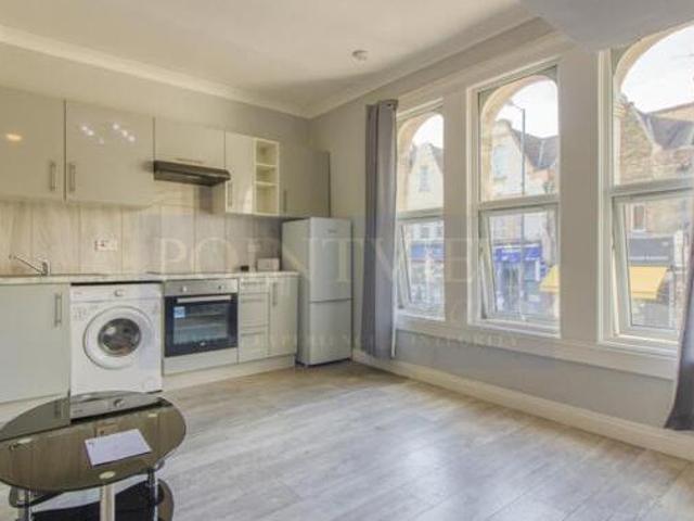 Ladywell Road, London, 1 Bedroom Flat
