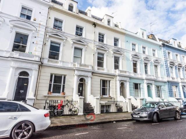 Ladbroke Crescent, Ladbroke Grove, London W11, 1 bed flat to rent, £1,850 pcm | PrimeLocation