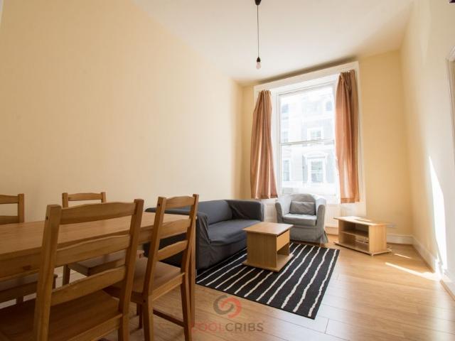 Ladbroke Crescent, Notting Hill, London W11