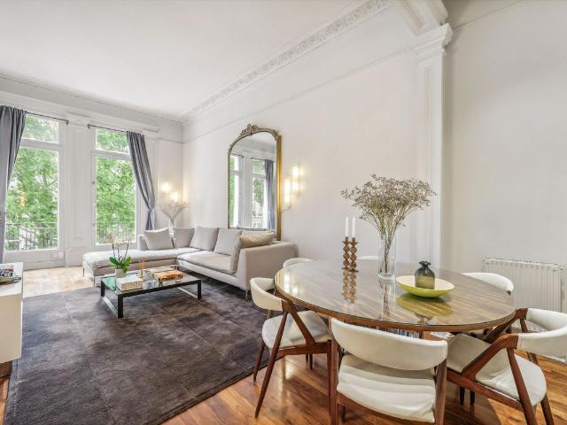Ladbroke Gardens, Notting Hill, London W11, 1 bed flat to rent, £5,417 pcm | PrimeLocation