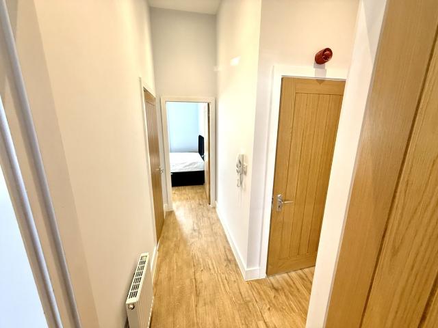 Ladbroke Grove W10, 2 bed flat to rent, £2,795 pcm | PrimeLocation
