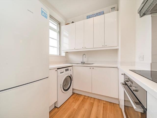 Ladbroke Grove, Holland Park, W11, London