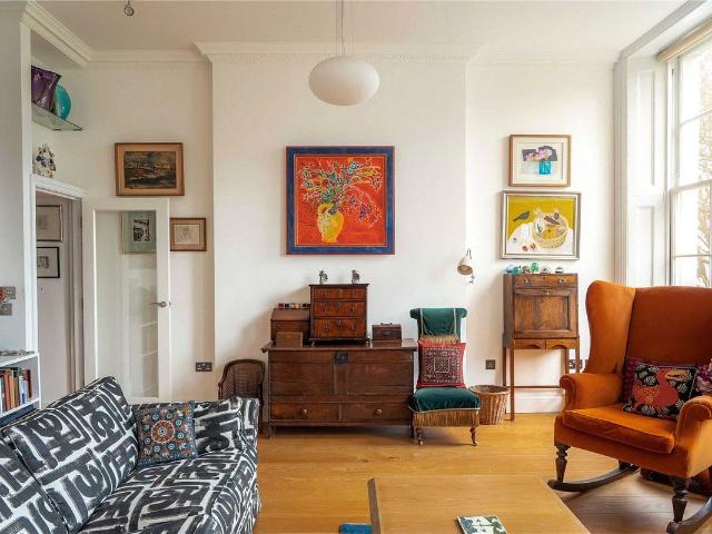 Ladbroke Grove, Notting Hill W11, 2 bed flat to rent, £5,850 pcm | PrimeLocation