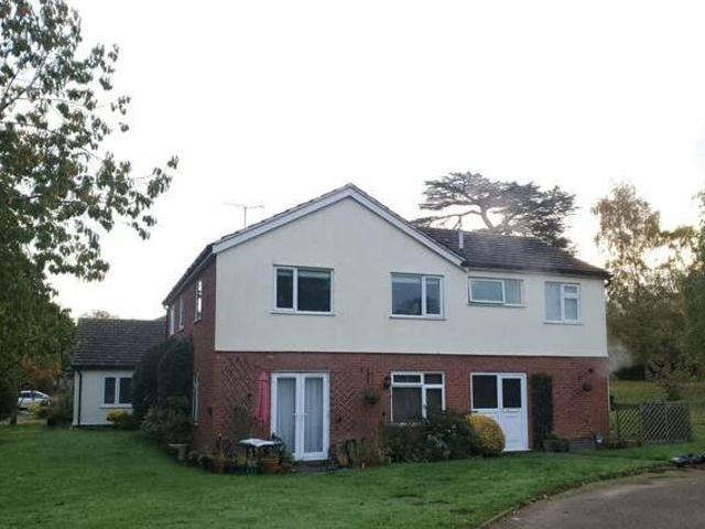 Ladbroke Hall, Southam, 2 Bedroom Flat