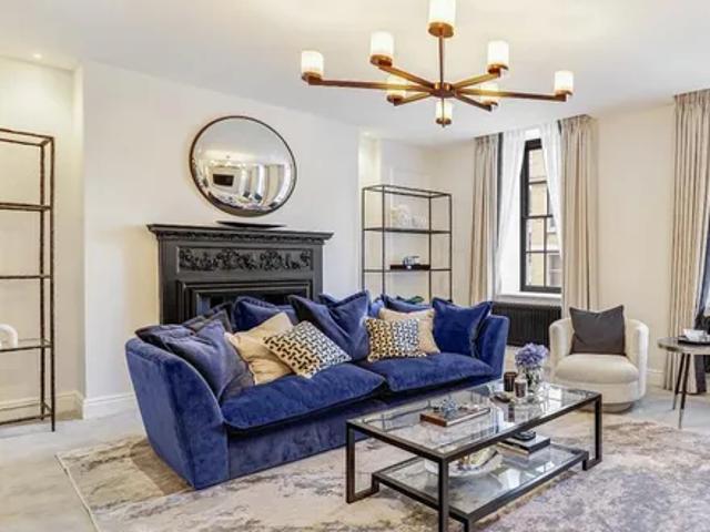 Ladbrokes, Curzon Street, London, W1J 7TS, United Kingdom | 3 bed apartment for rent #132088468 | Rentberry
