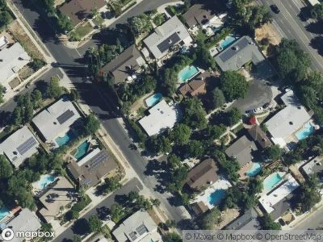 Ladrillo St