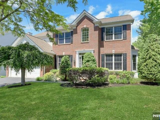 Lafayette Cir, Totowa, Home For Sale