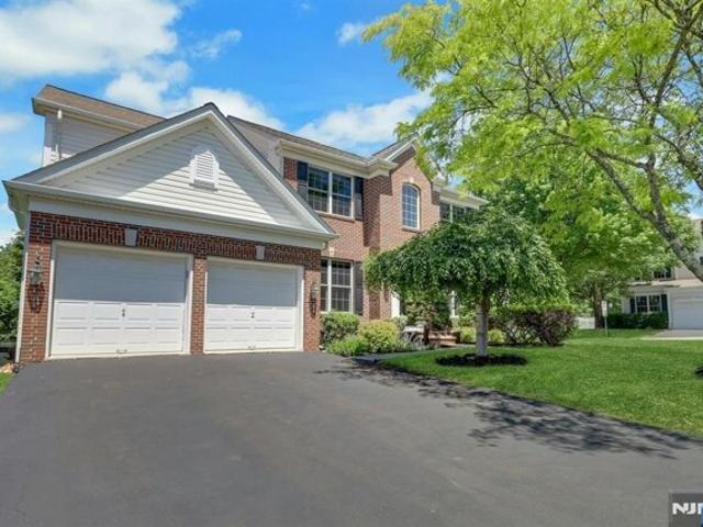 Lafayette Cir, Totowa, Home For Sale