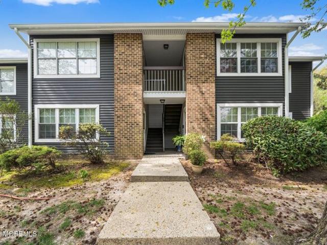 Lafayette Ct, North Brunswick, Condo For Sale