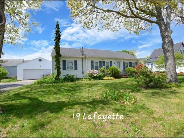 Lafayette Ave, Buzzards Bay, Home For Sale