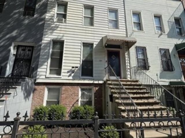 Lafayette Ave, Brooklyn, Home For Sale