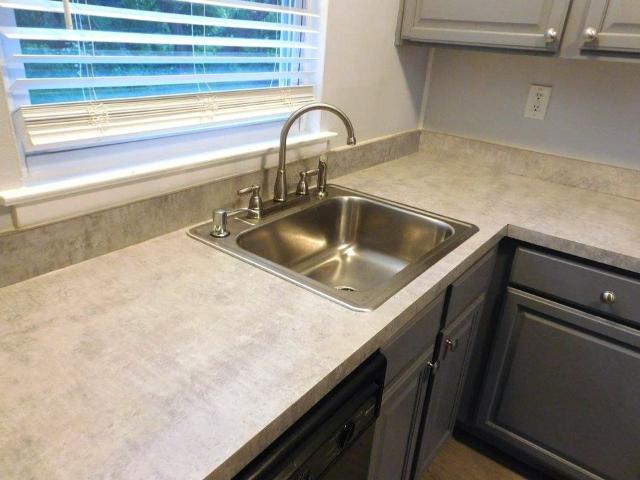 Lafayette Hills 2 Bedroom Apartment for Rent at 1011 George St, Easton, PA 18040 Downtown Easton Historic District