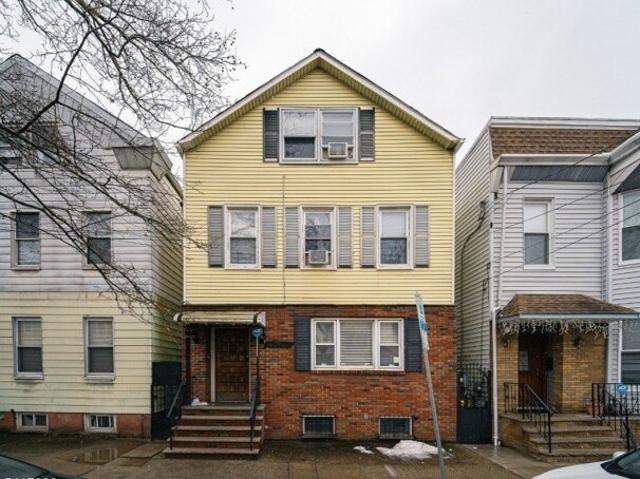 Lafayette St, Newark, Home For Sale