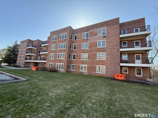 Lafayette Pl Apt H, Greenwich, Condo For Sale