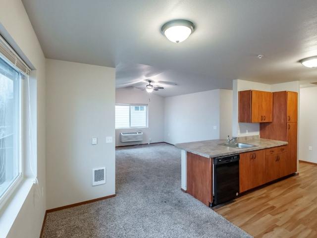 Lafayette Place Apartments 1 Bedroom Apartment for Rent at 2163 Ne Lafayette Ave, Mcminnville, OR 97128