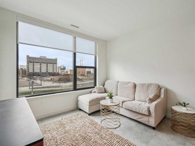 Lafayette West Apartments Studio Apartment for Rent at 1405 Rivard St, Detroit, MI 48207 Downtown Detroit