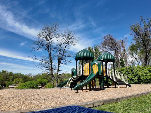 Lafeuille 3 Bedroom Apartment for Rent at 2682 Lafeuille Cir, Cincinnati, OH 45211 Westwood