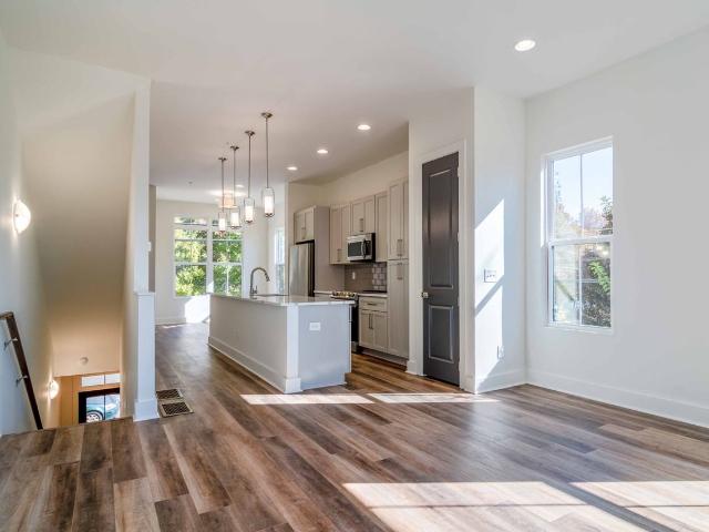LaFrance Square 1 Bedroom Apartment for Rent at 250 Arizona Ave Ne, Atlanta, GA 30307 Edgewood