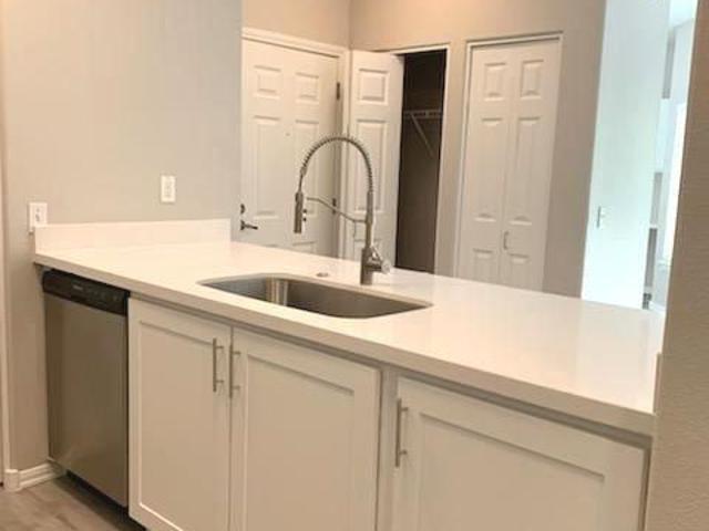 Laguna Creek 1 Bedroom Apartment for Rent at 8760 Center Pkwy, Elk Grove, CA 95758