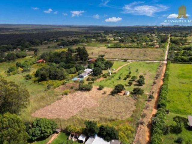 Lago Oeste Chácara com galpão, piscina, quadra, área gourmet e lazer