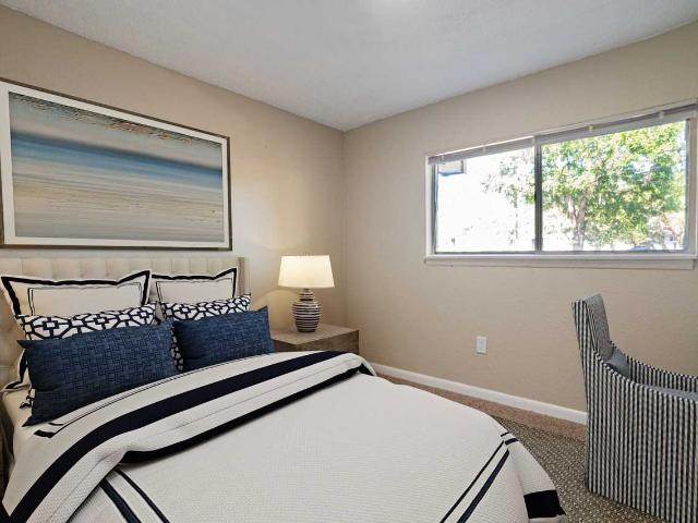 Lago Bello Apartment Homes 2 Bedroom Apartment for Rent at 13533 Gragston Cir, University, FL 33613 Cross Fletcher