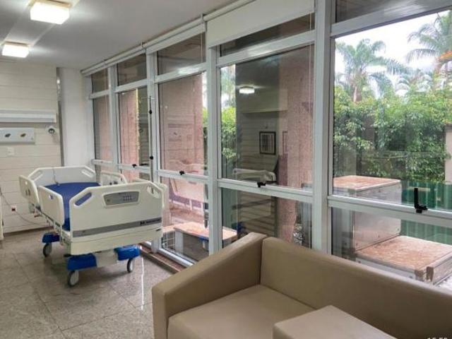 Lago Sul, Centro Clínico, 5 sls cirúrgicos, aptos, recuperação, elevador de maca, 2.400m2, 30mm