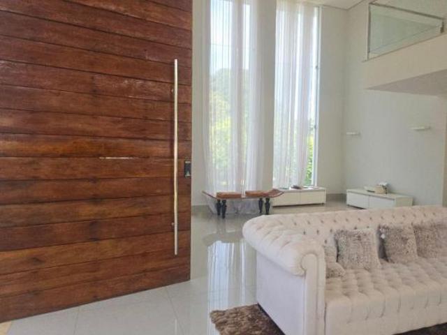 Lago Sul Qi 25, chácara Fração 2600m² 980m2 de obra 5 suítes Vista linda de Brasília e do lago