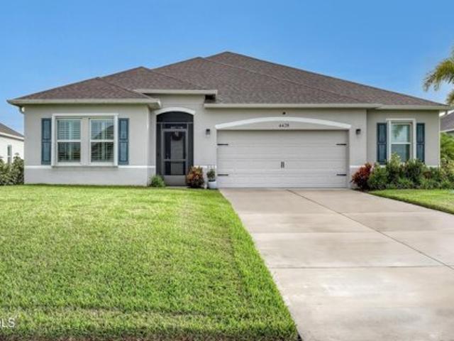 Lago Vista Dr, Micco, Home For Sale