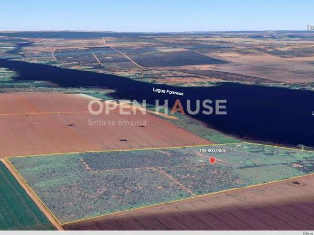 Lagoa Formosa, Investimento