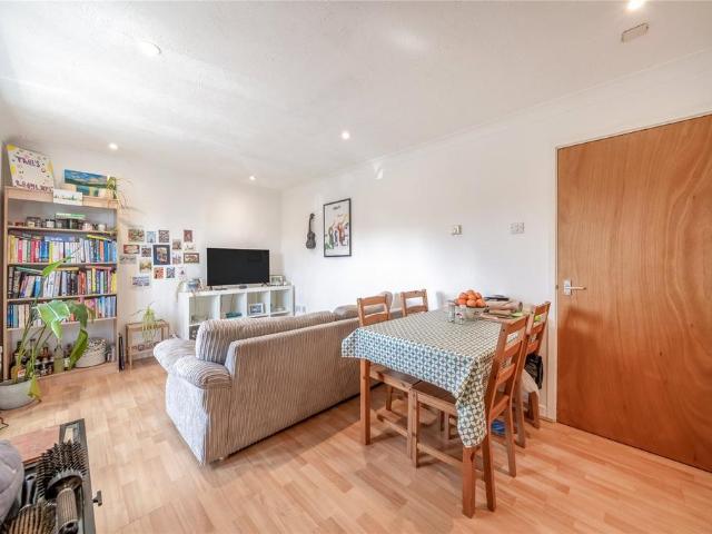 Lagonda House, 20 Tidworth Road, Bow. 1 bed flat to rent £1,650 pcm £381 pw
