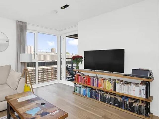 Lahpet, 58 Bethnal Green Road, Spitalfields, London, E1 6JW, United Kingdom | 1 bed house for rent #167775147 | Rentberry