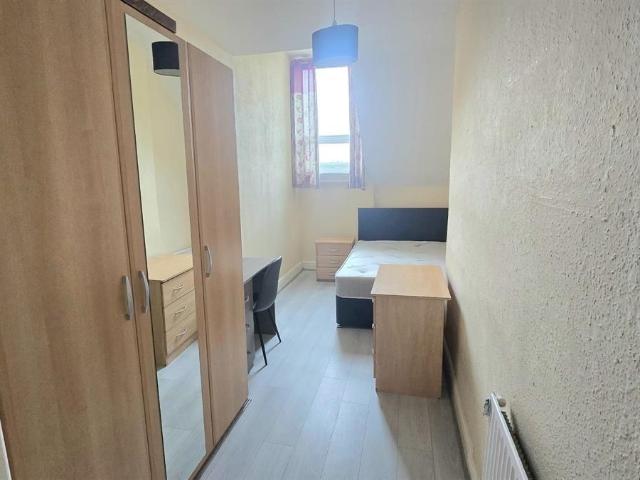 Laindon Road, Manchester M14, Room to rent, £525 pcm | PrimeLocation