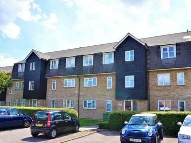 Laindon West, Menzies Avenue, Basildon, 2 Bedroom Apartment