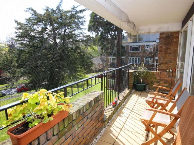 Laine Close, Brighton BN1, 2 bed flat to rent, £1,600 pcm | PrimeLocation