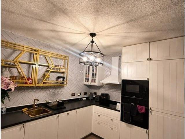 Laird St, Greenock PA15, 2 bed flat to rent, £695 pcm | PrimeLocation