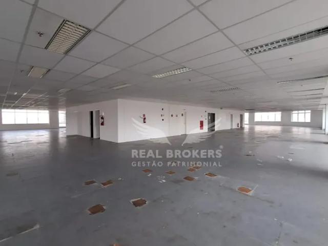 Laje Comercial de 1.356 m² para Locação em Alphaville