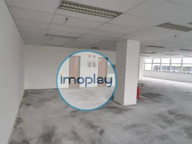 Laje Comercial no Brooklin na Av. Roque Petroni Júnior com 1096,72 m² de área útil e 22 vagas de gar