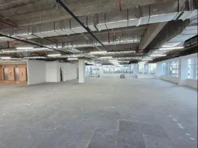 Laje corporativa 1.283m², 6 banheiros, 32 vagas. Região nobre da vila olímpia