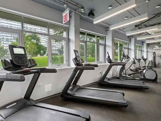 Lake Meadows Apartments 1 Bedroom Apartment for Rent at 400 E 33rd St, Chicago, IL 60616 Douglas