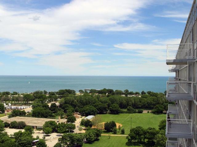 Lake Meadows Apartments 1 Bedroom Apartment for Rent at 400 E 33rd St, Chicago, IL 60616 Douglas