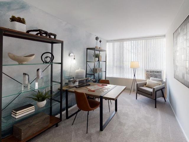 Lake Meadows Apartments 3 Bedroom Apartment for Rent at 400 E 33rd St, Chicago, IL 60616 Douglas