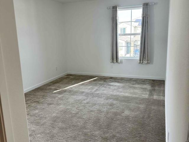 $_ Lake Mendoza ROOM#6