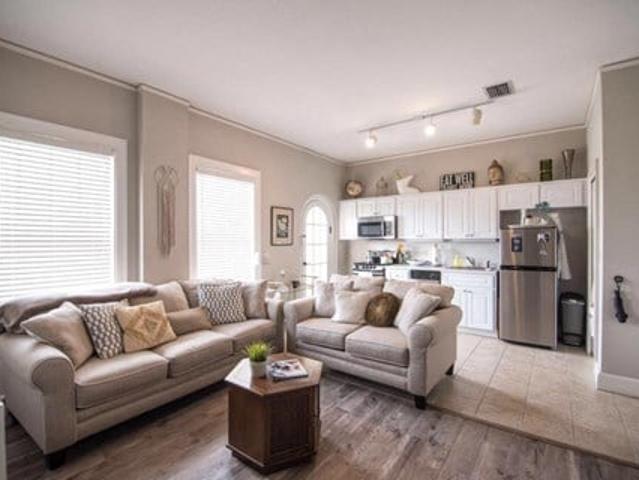 Lake Mirror Tower Apartments Floorplan H